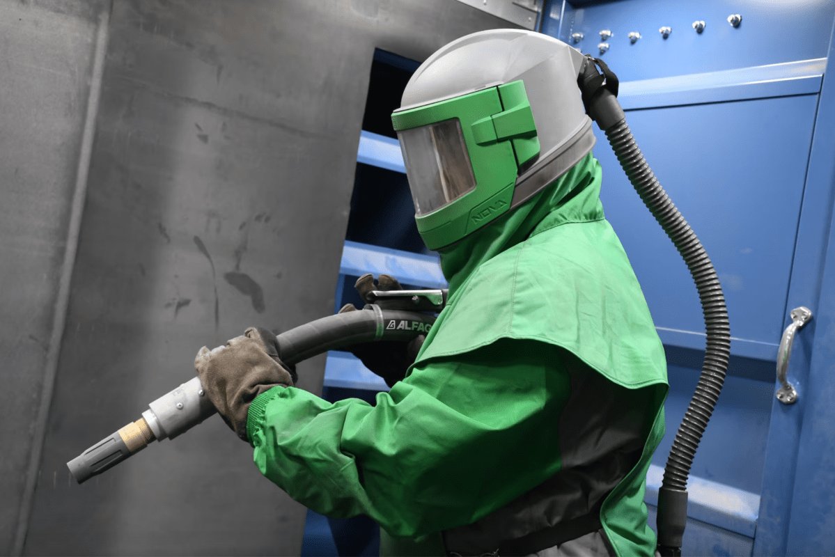 Innovative Wet and Dry Blasting Services, at our place or yours – Drakeco